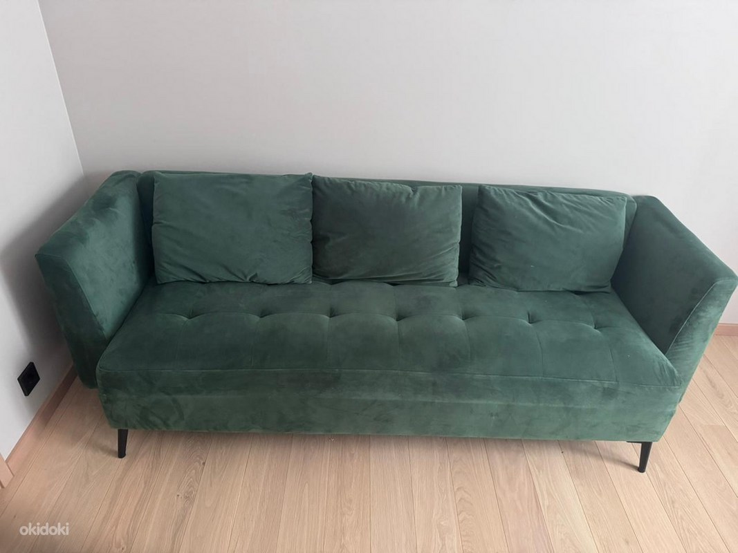 Green Velvet Sofa - Tallinn, Diivanid – okidoki